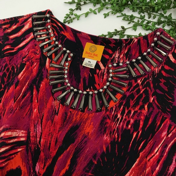 Ruby Rd. | Tops | Ruby Rd Petite Red Black Tribal 34 Sleeve Top | Poshmark